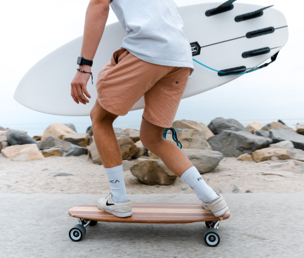 Urban Surfing: The Complete Guide to Longboarding Like a Surfer – Deviate Board Co
